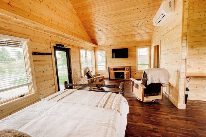 The Gobbler Cabin - Hidden Acres Cabins - Bethany, MO
