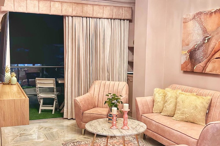 Cozy 2-bedroom Apartment In Charming Cali With Wifi, Ac - Cali