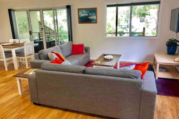 Deluxe 3 Bed, 2.5 Bath Escape! Spacious, Wifi, Central Location Walk Everywhere! - Yamba