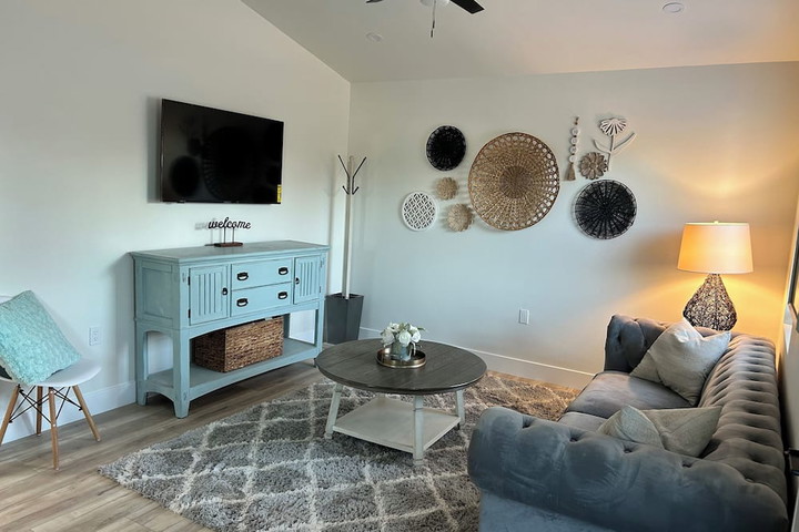 Charming 2-bedroom Cottage With Ac And Wifi In Welcoming Fair Oaks - Granite Bay, CA