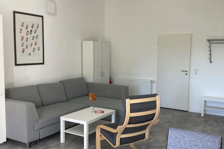75sqm Apartment, Ground Floor, Terrace, 2 Bedrooms, Bathroom With Shower And Separate Toilet. Wc, Max. 5 Persons - Luino