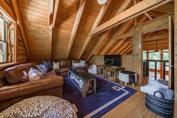 Coco's Creekside Cabin With Hot Tub, Firepit, And Ac/heat In Munds Park! - Sedona, AZ