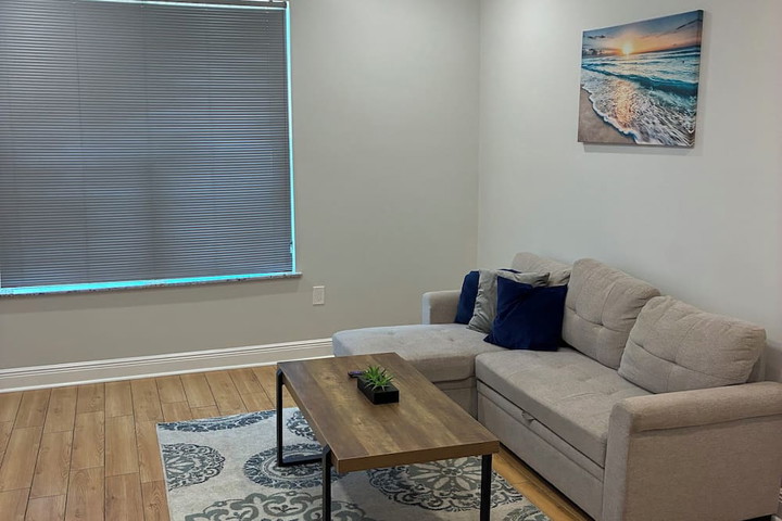 Coral Paradise 1 Bed Apt. - Biloxi, MS