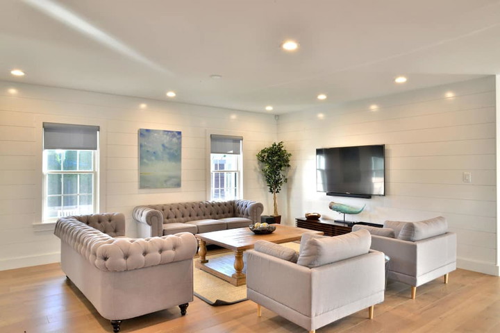 Pool, Outdoor Kitchen, Bocce Court, 2 Game Rooms About 1.5mi From Surfside Beach - Nantucket, MA