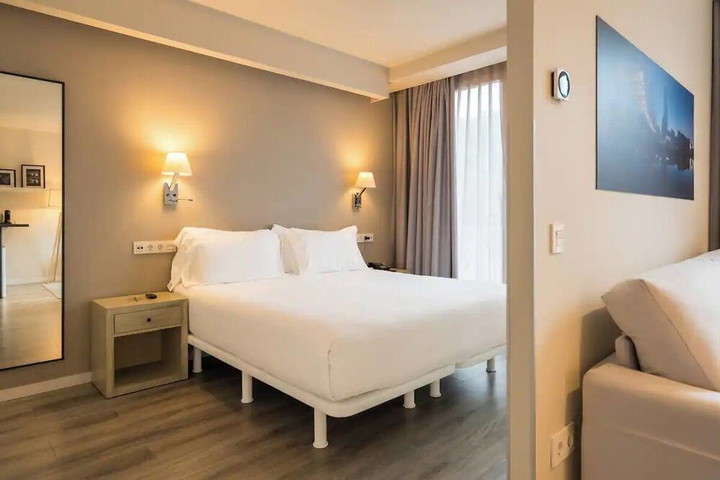 Family-friendly Apartment W/ All Essentials Near Bilbao's Historic Sites - Lezama