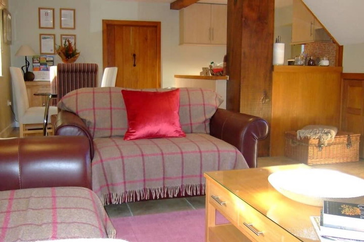 Charming Barn In Hope Valley - The Heart Of The Peak District.  Sleeps 7 - Castleton