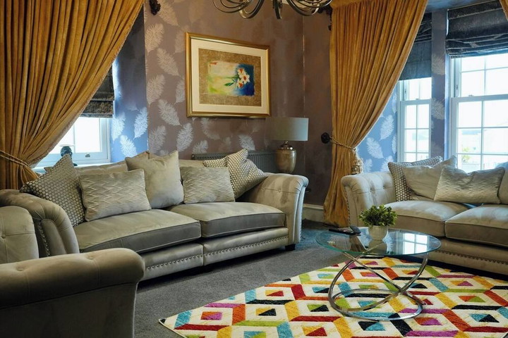 6br House With Butler, Sauna And Hot Tub In Glasgow - Motherwell
