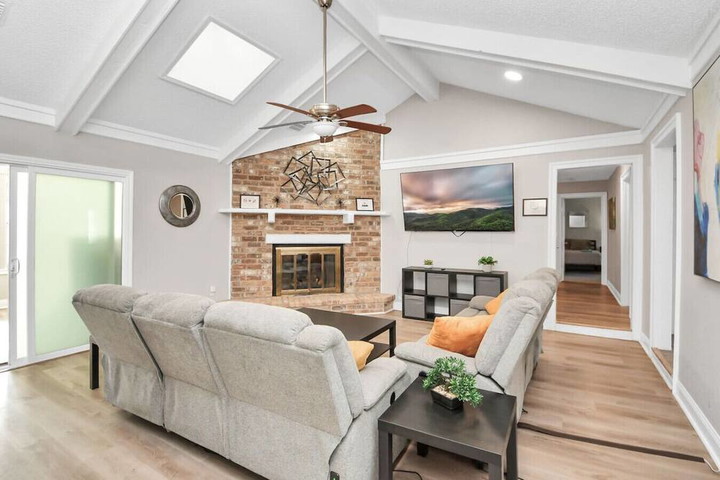 Forest Glade Retreat W/ King Bed & Pool | Near Iah - Houston George Bush Airport (IAH)