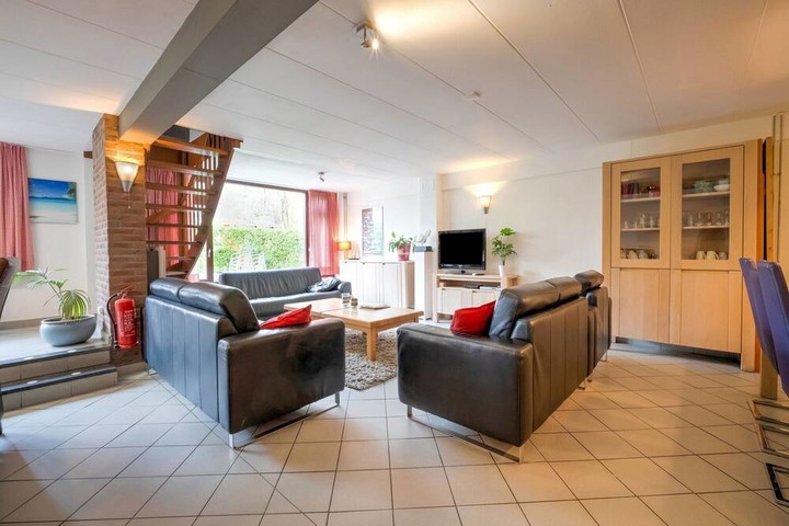 Spacious Group Getaway With Garden - Maastricht