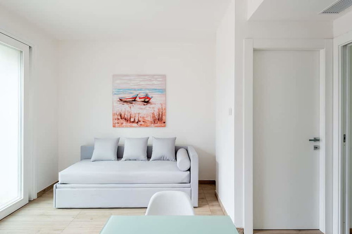 Stunning Capo Falcone Charming Apartments B4 Sleeps 4 Persons Num 5090 - Stintino