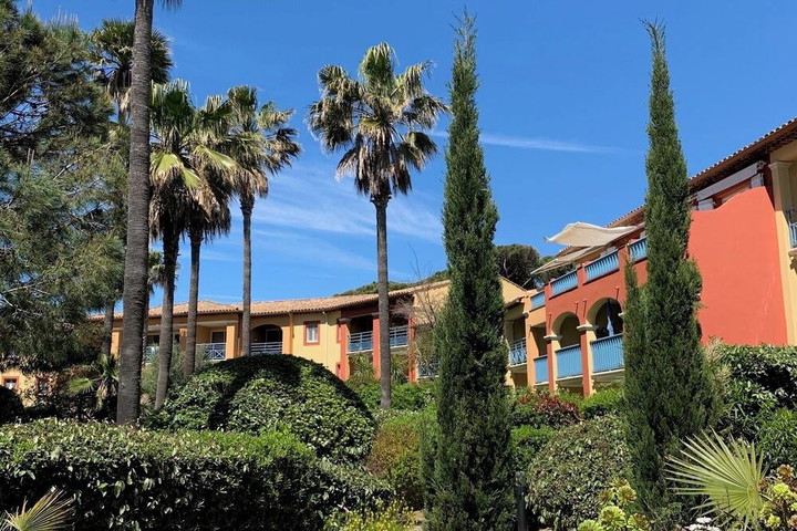 Pieds Dans L'eau Presqu'île De Giens Dans Un Jardin En Bord De Mer - Hyères