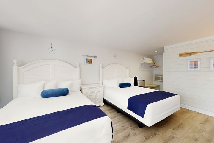 Comfortable Coastal Retreat With Two Queen Beds - Cape May, NJ