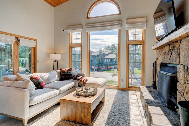 Amazing Views, Large Balcony, Hot Tub & Sauna, 3 Beds, Cozy Condo In Big Sky! - Big Sky, MT