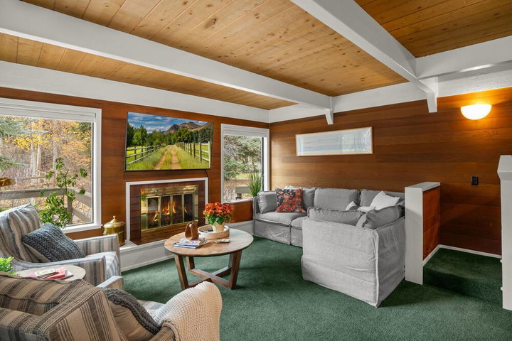 Charming 4 Bedroom Sun Valley Condo Next To Sun Valley Lake - Sun Valley, ID