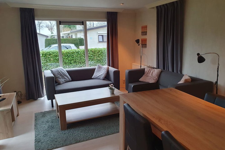 Chalet With 2 Bedrooms And A Terrace - Sittard