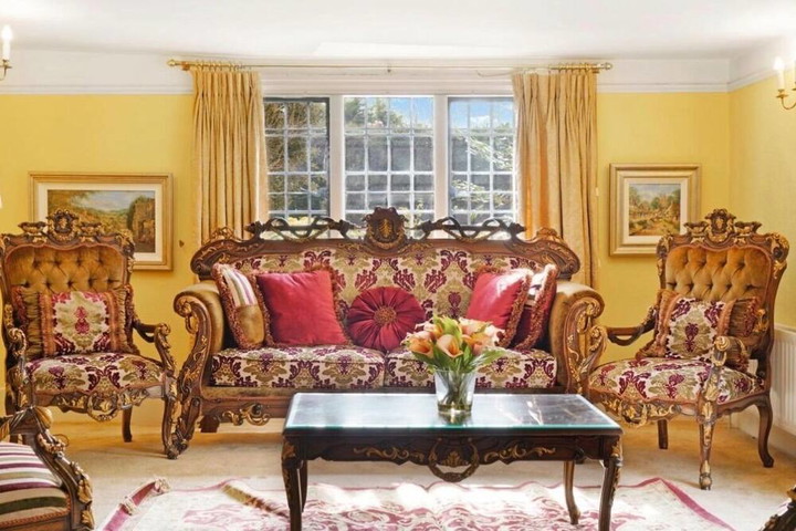 Villa Sleeps Up To 17 - Hot Tub, Garden, Parking - London, UK
