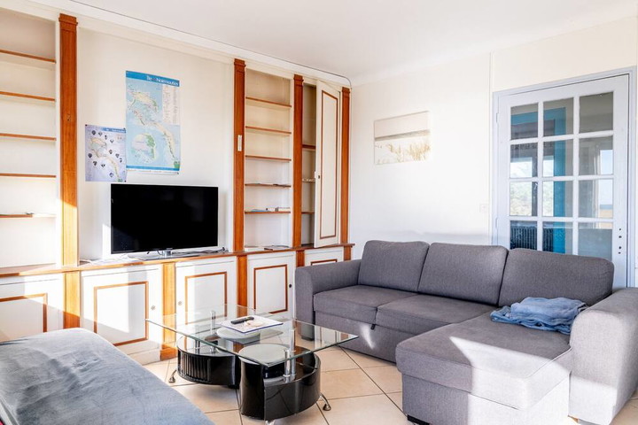 Apartamento 'Appartement Face Mer 50m Plage' Con Vistas Al Mar, Terraza Privada Y Wi-fi - Barbâtre
