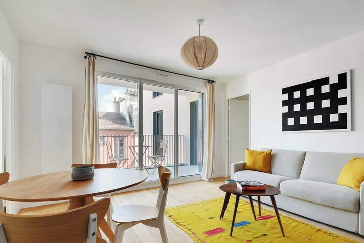 Un Design 2-ch/1sdb Avec Terrasse à Clichy - Clichy