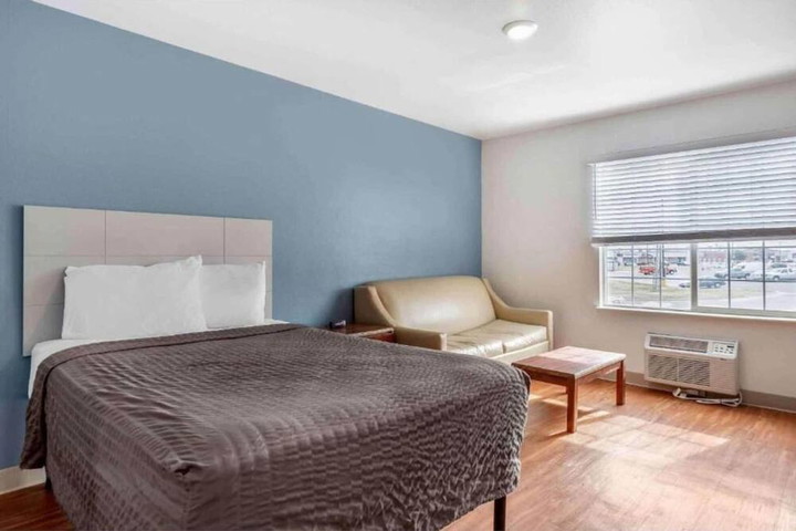 1 Full Bed | Mobil Acc Ri Shwr Nsmk Kitchen - Kansas (State)