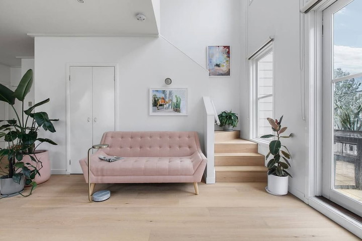 The Loft A Chic City Fringe Balcony Hideaway - Kensington