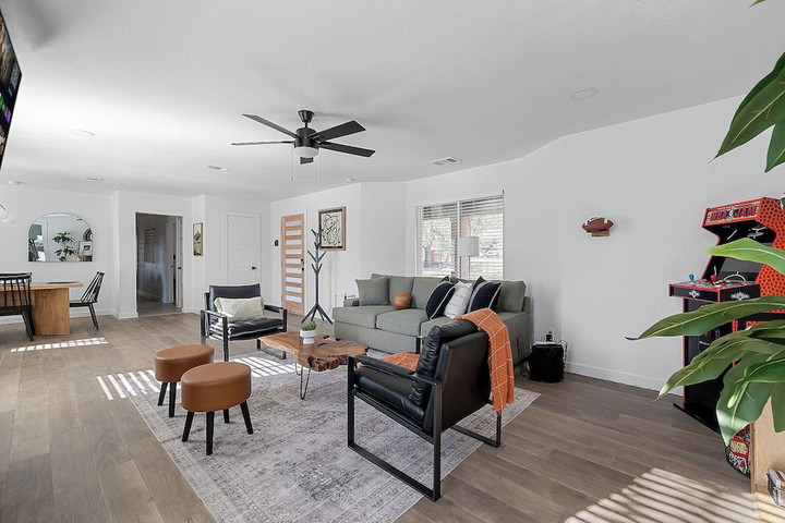 0.9 Mi To At&t | Pickleball + Mini Golf | Sleeps 14 - Fort Worth, TX
