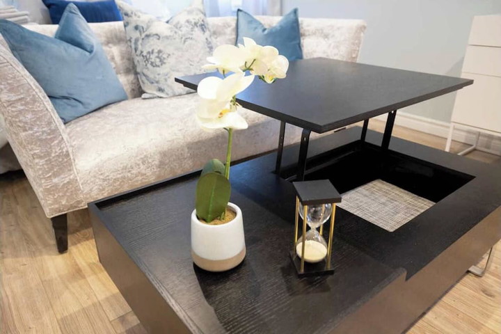 Casa Hotels | Stylish Suite With Private Patio - Mississauga
