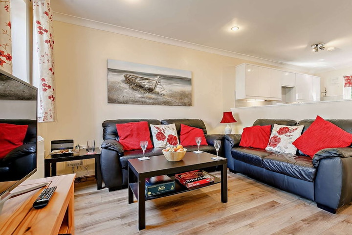 3 Bed In Falmouth (42709) - Falmouth