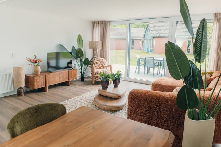 The Palthe Premium Bungalow Has Been Recently Fully Renovated And Features A Stylish, Modern Interior. It Offers All The Comfort For 6 People, Surrounded By Nature, With A Lovely Terrace To Relax Outdoors. - Deventer