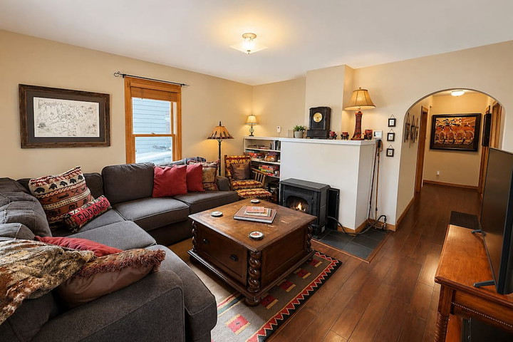 Charming Downtown Oasis, Long Term Rental - Durango, CO