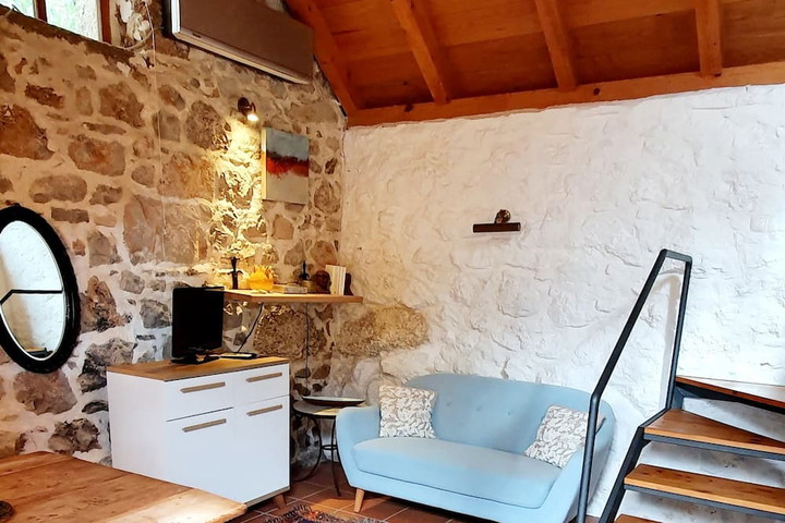 Small, Fully Renovated Stone House With A View Of The Sea Near Split - Croatia