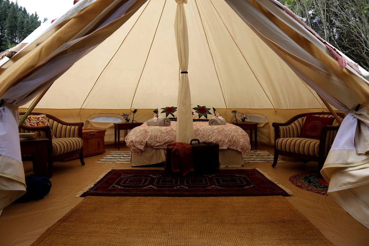 Cozy Waihi Rental For A Romantic Getaway In New Zealand - 
