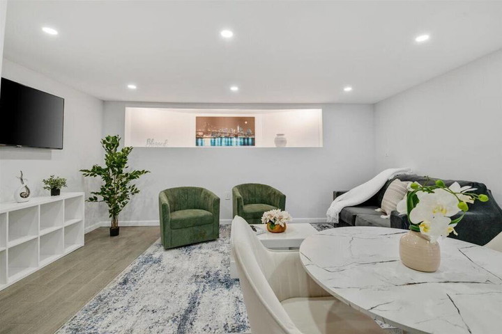 Baldwin Modern Heaven 2b 1bth - Long Beach, NY