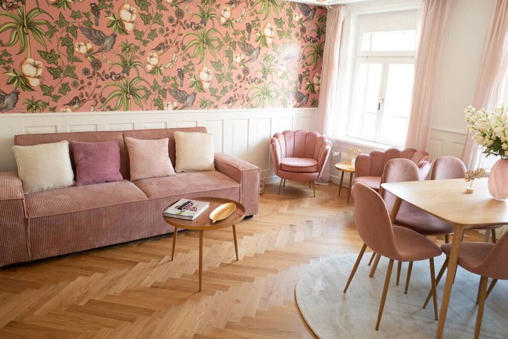 Elegant Rose-toned 3-br Near Eth · Kreis 6 - Zürich