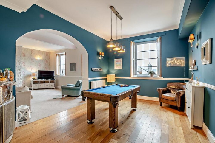 9 Bed In The Dardy (Oc-t28942) - Crickhowell
