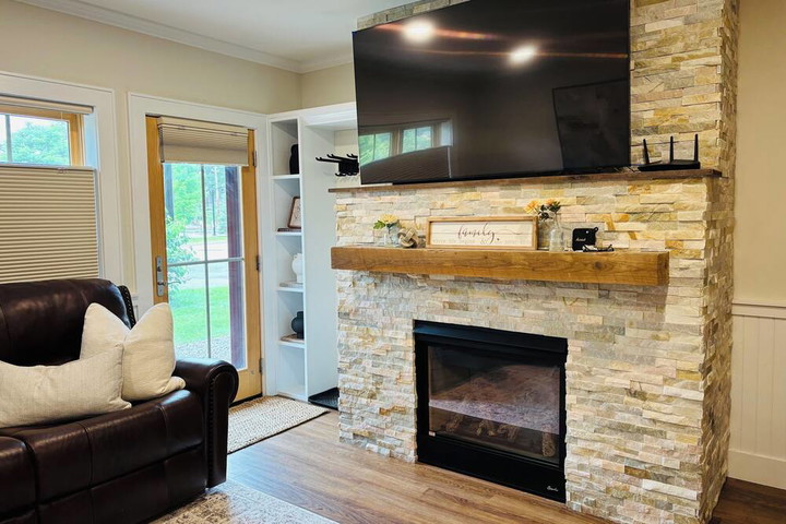 1st Floor Ski-in Ski-out Condo At Cranmore Mountain Resort - North Conway, NH