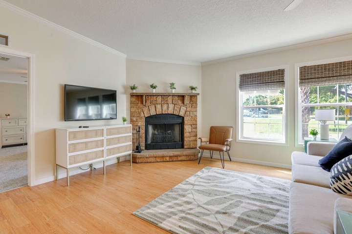 Pool Access! Spacious Home Near Wekiwa Springs - Apopka