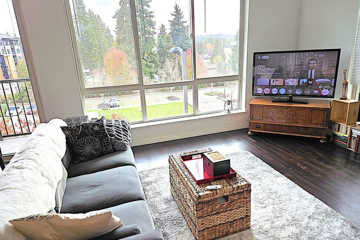 Stylish 1-bedroom Loft Near Lake Washington With Game And Fitness Rooms - Redmond, WA