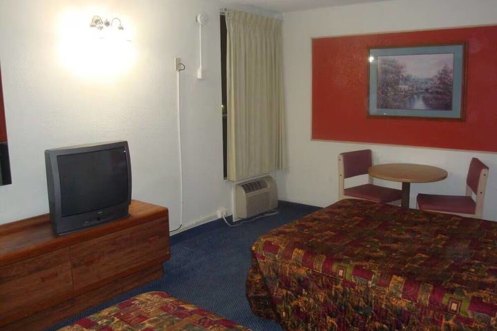 2 Peaceful Rooms W/ Free Parking + Relaxing Stay Perfect For A Weekend Escape - Lake Havasu City, AZ