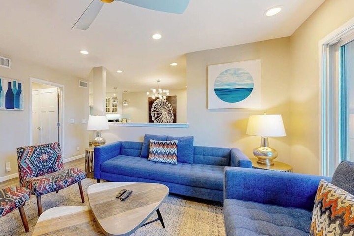 Luxury Condo With Private Patio, Fire Pit & Grill | Walk To Disneyland - Anaheim