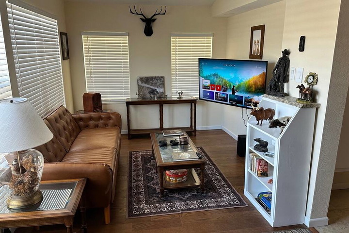 Charming 2-bedroom Smart Cabin In Beautiful Clifton - Lake Whitney, TX