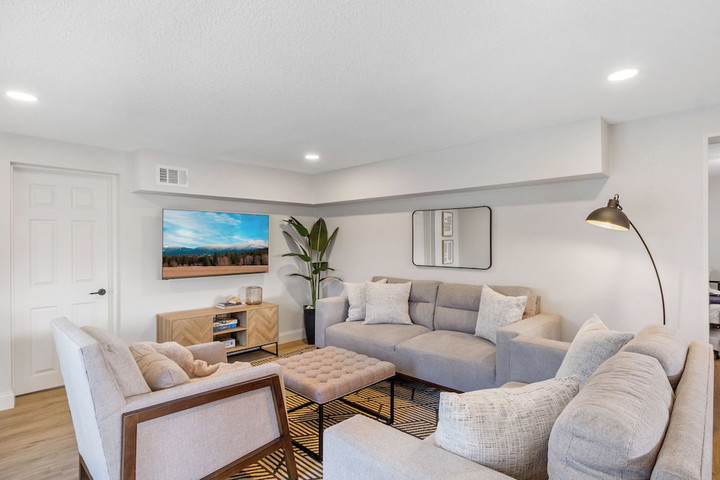 Walk To Baycare Ballpark | Heated Pool, Sleeps 16, Clearwater - Clearwater, FL
