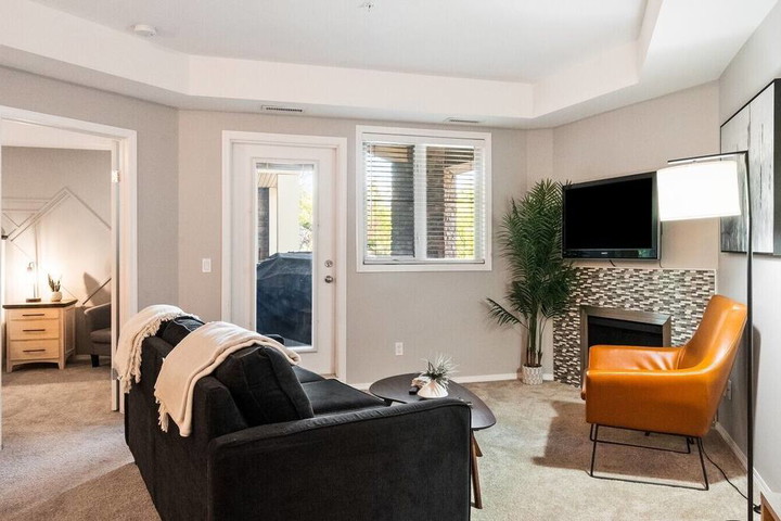 Mountain View Condo | Pool, Hot Tub & Golf Nearby 1207 - Kelowna