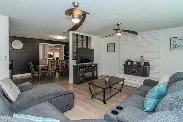 Perfect 5-bedroom House In Awesome Madera For Your Getaway - Madera, CA