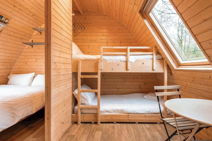Lakeside Pods - Pets Welcome, Pet Friendly In Greenfield - Oldham