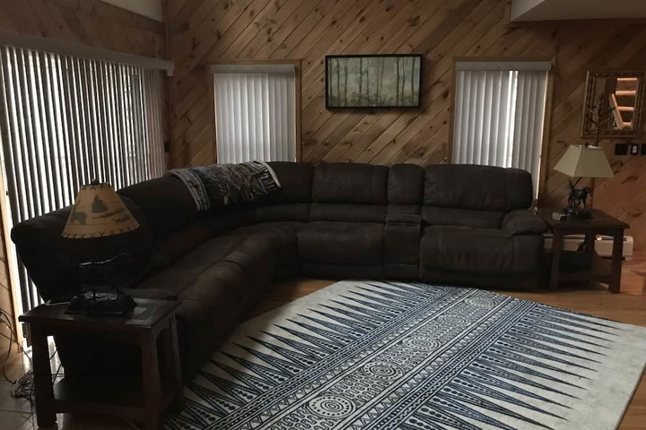 Beautiful Log Cabin In The Hideout - Lake Wallenpaupack, PA