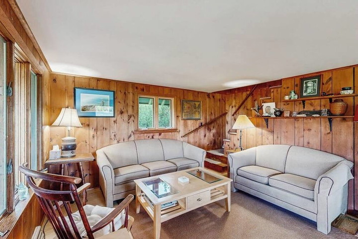 Peaceful Coastal Cabin With Screened Porch, Water View Of The Cove, Dog-friendly - Rockland, ME
