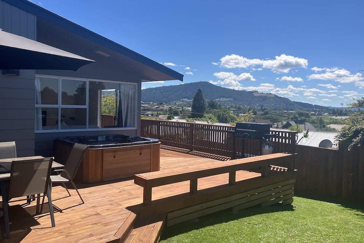 Top Spot - Spa Pool, Ev Charger, Sleeps 6 - Rotorua