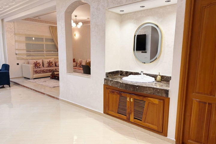 2-bedroom Apartment In Tranquil Fes With Refreshing Ac - Fes