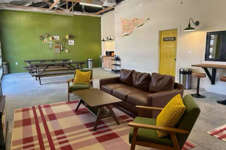 Field Trip Glamping / Unit 22 A-frame - South Carolina