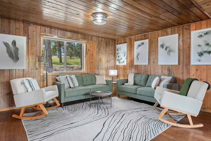 Hottub Hideaway: Firepit + Sauna + Views + Wildlife - Mount Rushmore National Memorial